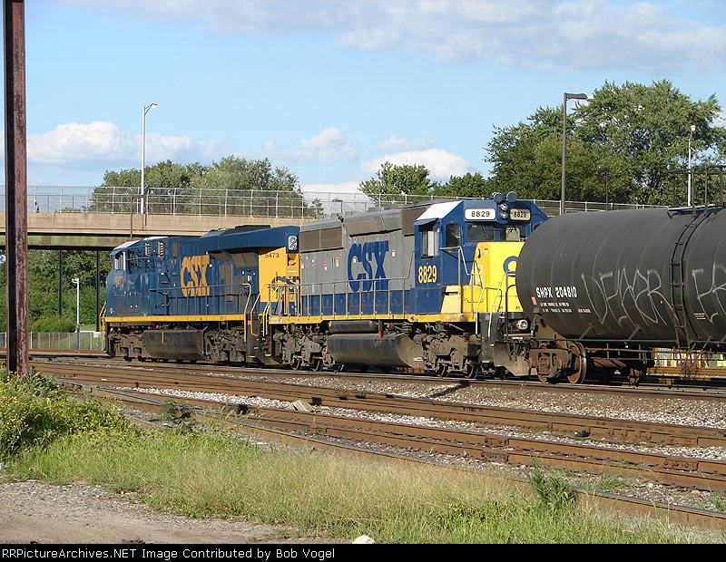 CSX 8829 & 5473